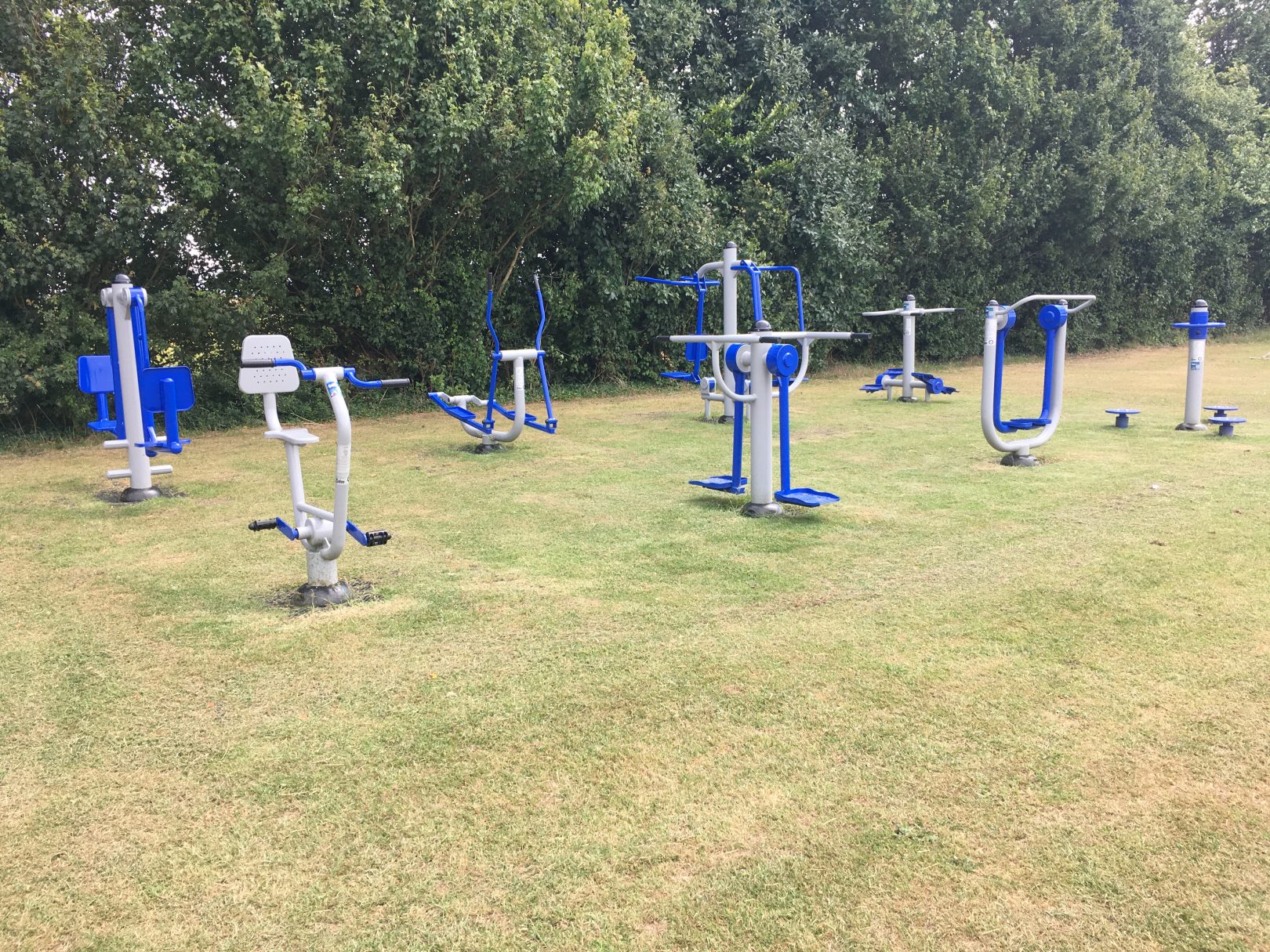 Children’s play equipment and adult gym equipment – Fowlmere Village Hall